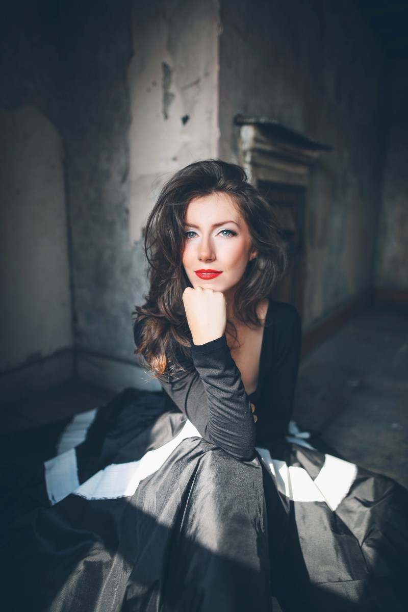 About – Caroline Taylor